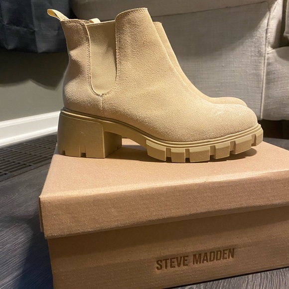 Steve Madden | Shoes | Steve Madden Howler Chelsea Boots 85 | Poshmark